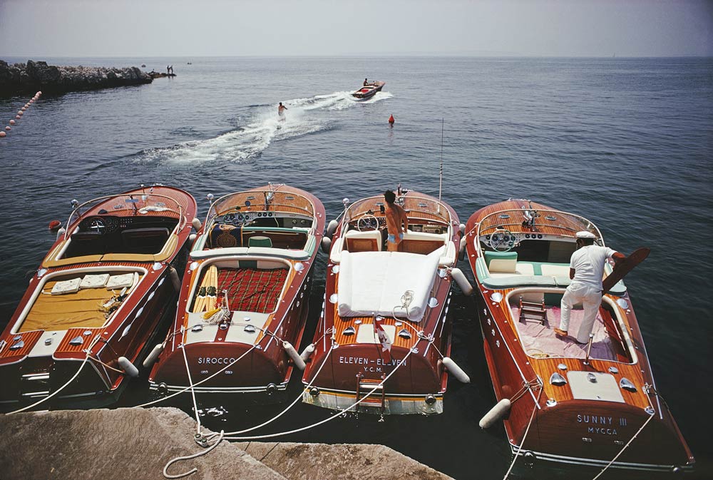 House Of Slims - Slim Aarons Prints